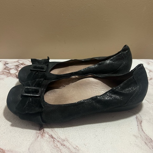Abeo | Shoes | Abeo Tabitha Womens 95 M Black Leather Embossed Comfort ...
